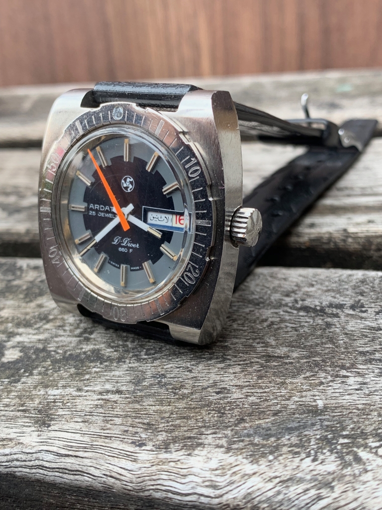 Ardath vintage 'skin diver' watch with arabic day function - VINTAGE ...