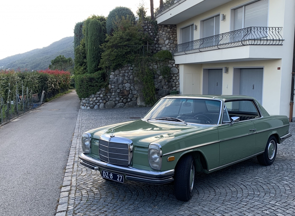 Mercedes W114/8 Coupe 4 Speed Manual 280CE Green 1972'
