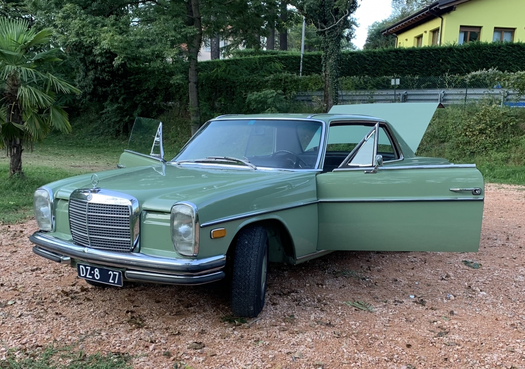 w_114_coupe - VINTAGE TIMES AMSTERDAM