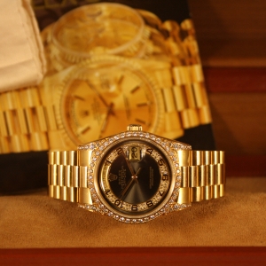 Rolex day-date 18388 factory diamonds L serial circa 1989