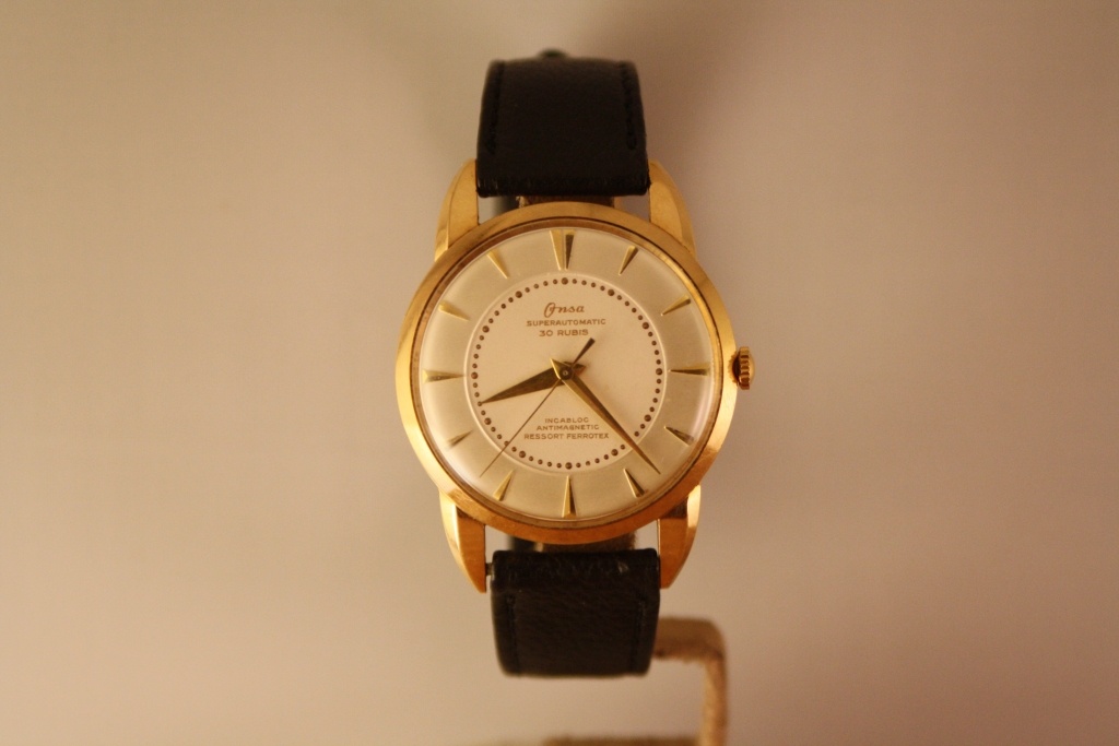 Onsa 35mm yellow gold 'Super Automatic' wristwatch circa 1950 - VINTAGE ...
