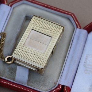 Cartier 'Guillotine / Shutter' Watch 18k Yellow gold Signed 'Cartier ...