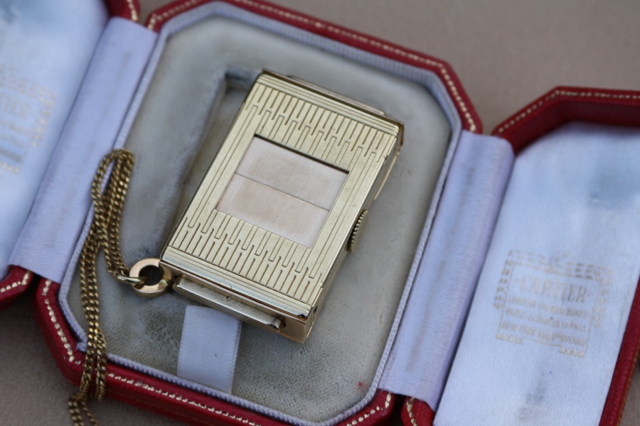 Cartier 'Guillotine / Shutter' Watch 18k Yellow gold Signed 'Cartier ...